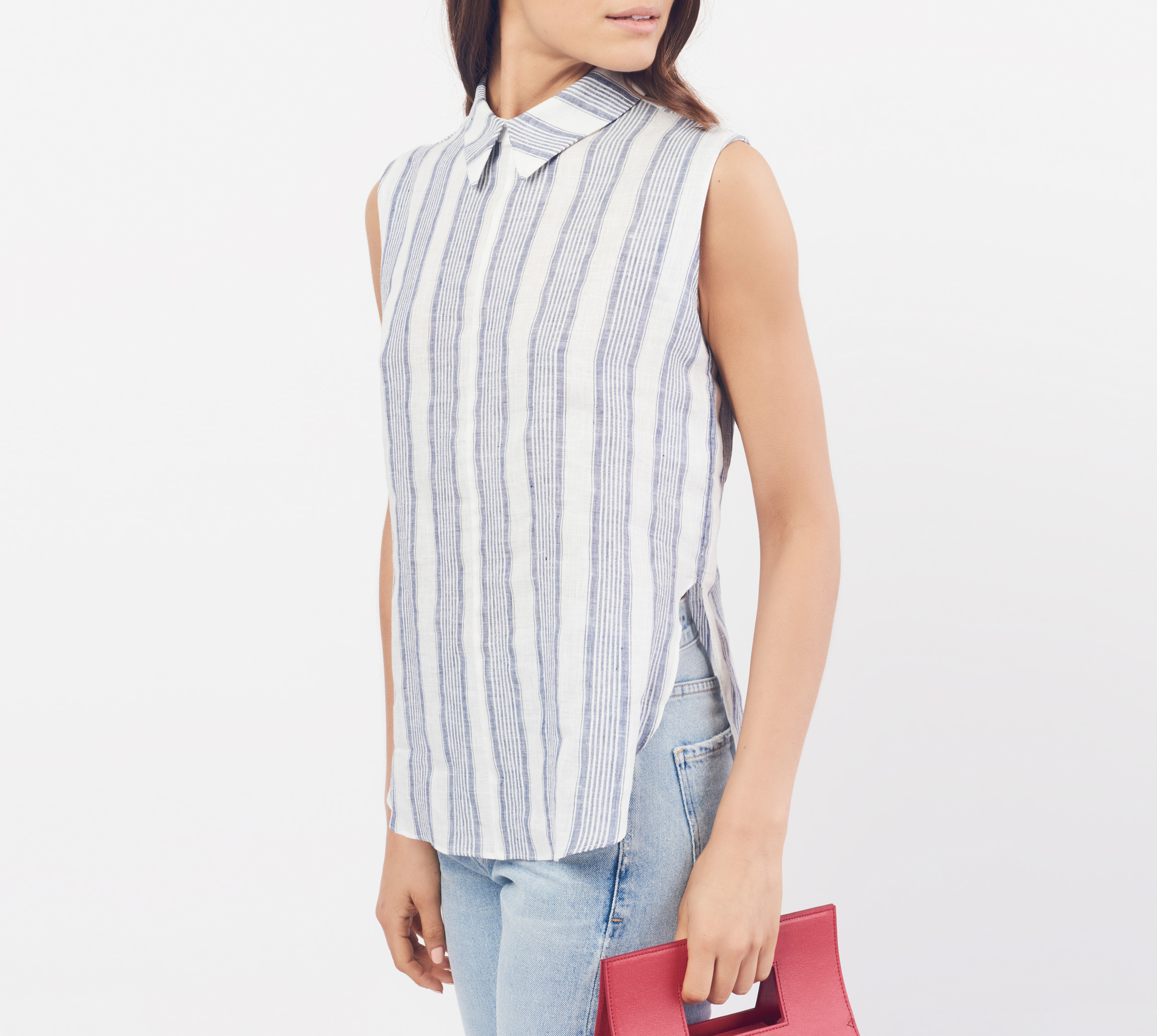 SLEEVELESS BACK SLIT SHIRT - Soukra
